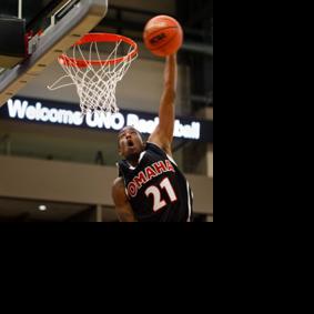 Dunks could land UNO's Simmons on national stage