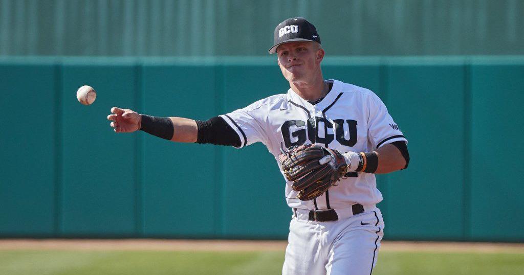 Elkhorn grad Drew Smith signs with Milwaukee Brewers to 'make a dream ...