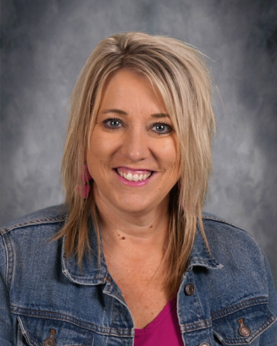 Selena Valentine - Starr Principal.png