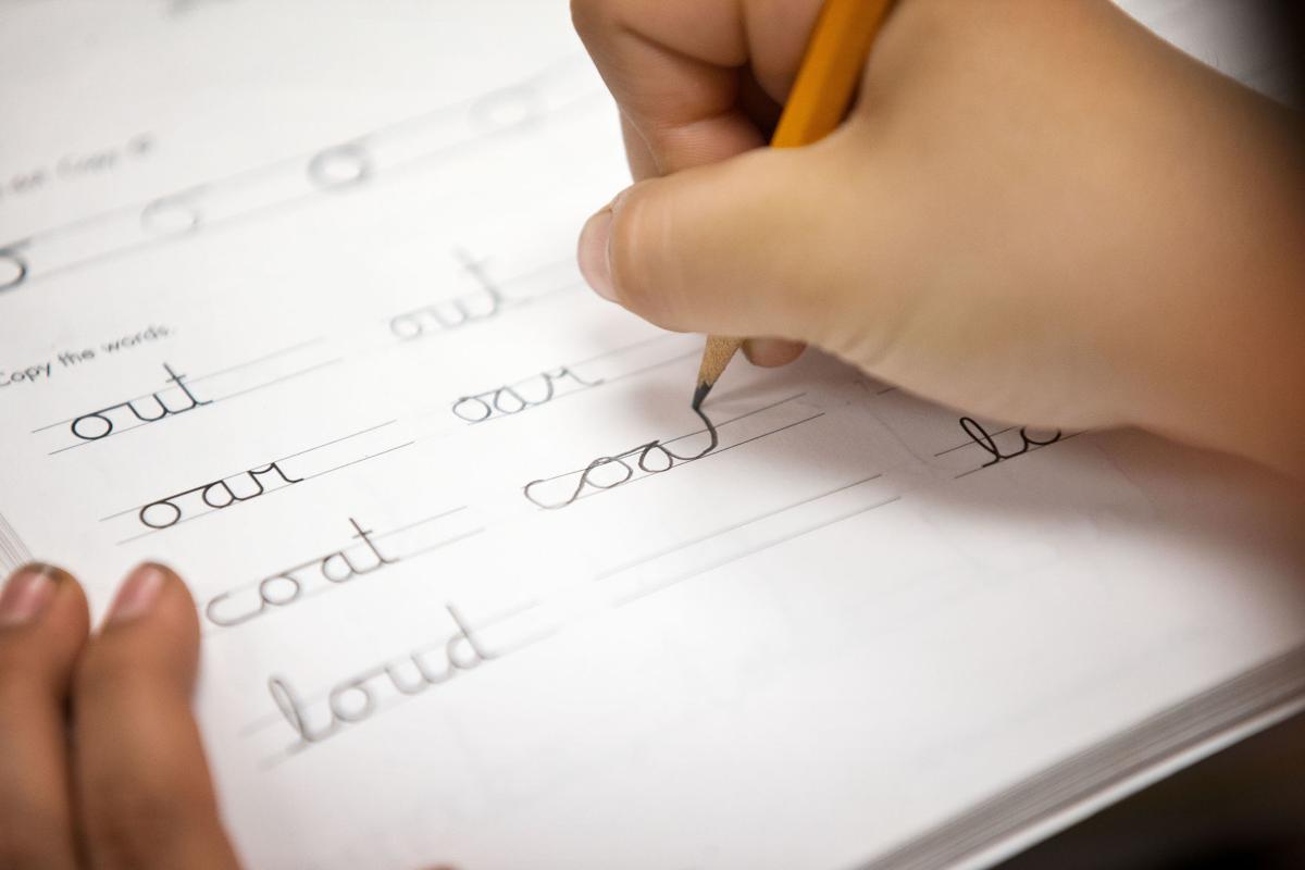 Tom Purcell: Time to embrace cursive handwriting again