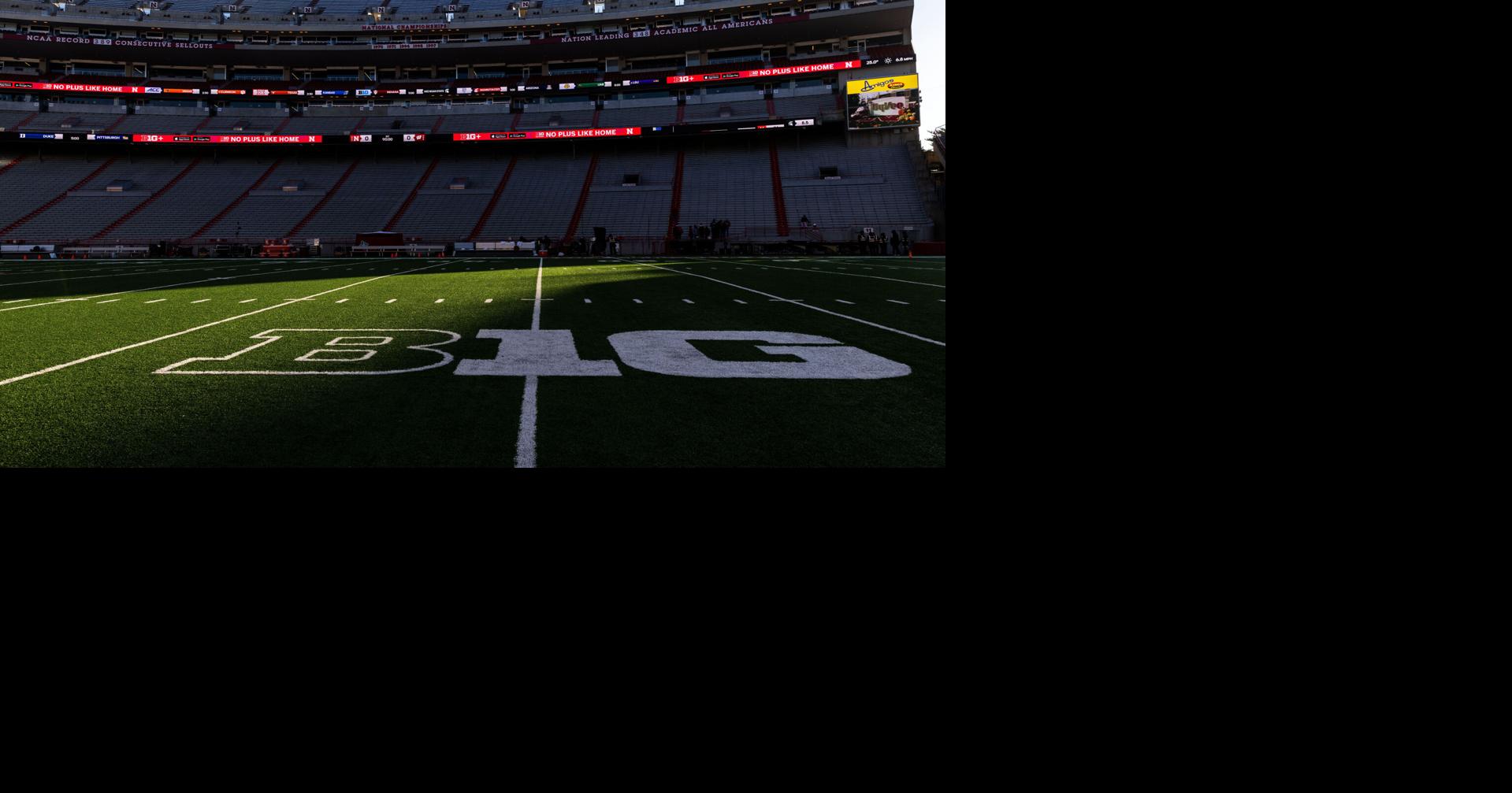 Big Ten recruiting scoreboard: Michigan rolling while LA teams just ...