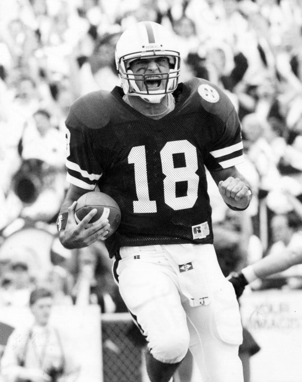 Reminisce on the life and death of former Nebraska QB Brook Berringer