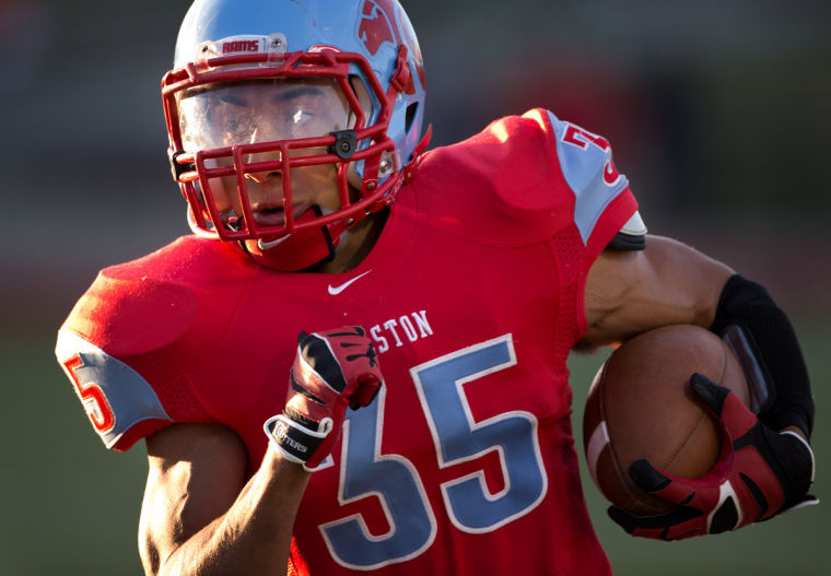 Ralston’s Wallace running on record pace