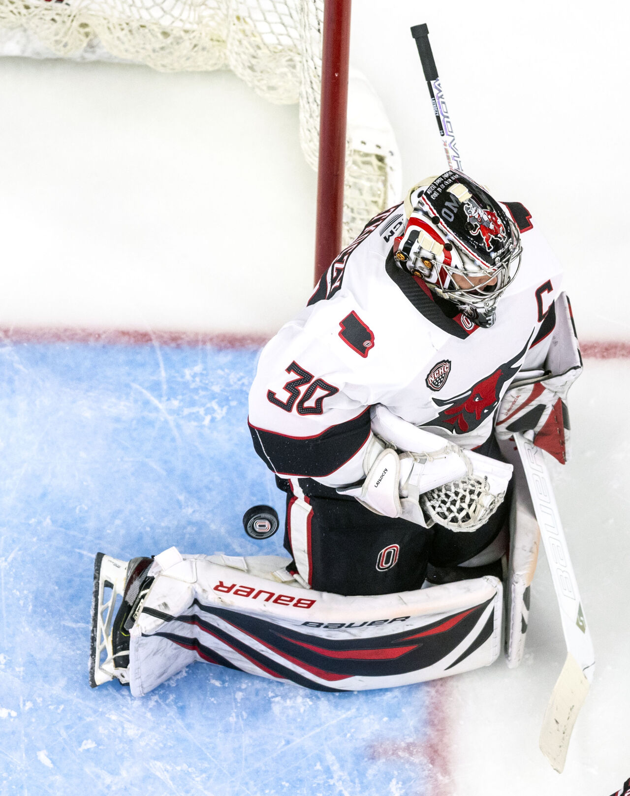 Omaha hockey drops NCHC series opener at No. 4 North Dakota