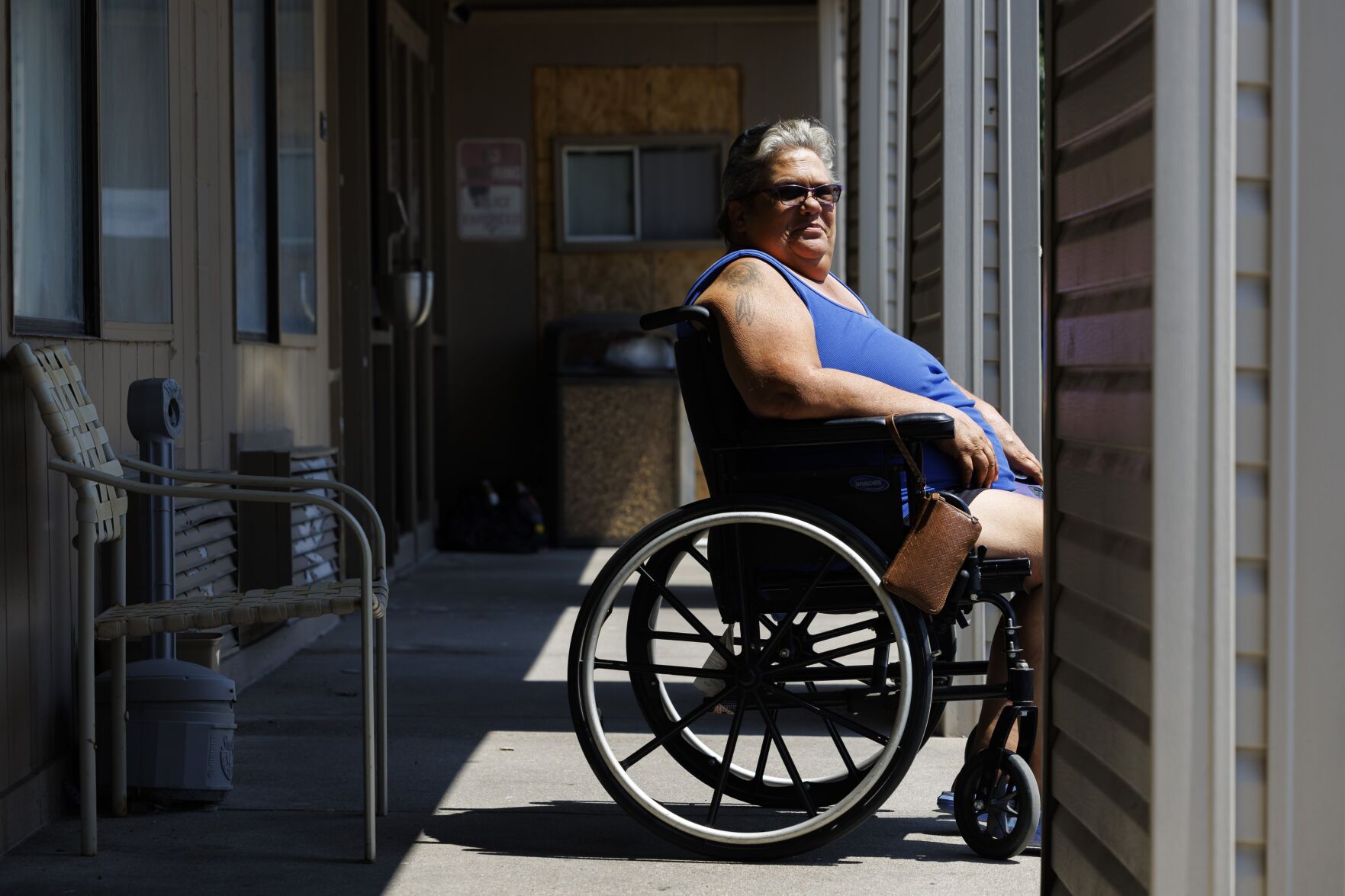 Residents of Omaha hotels forced to move out after FBI investigation