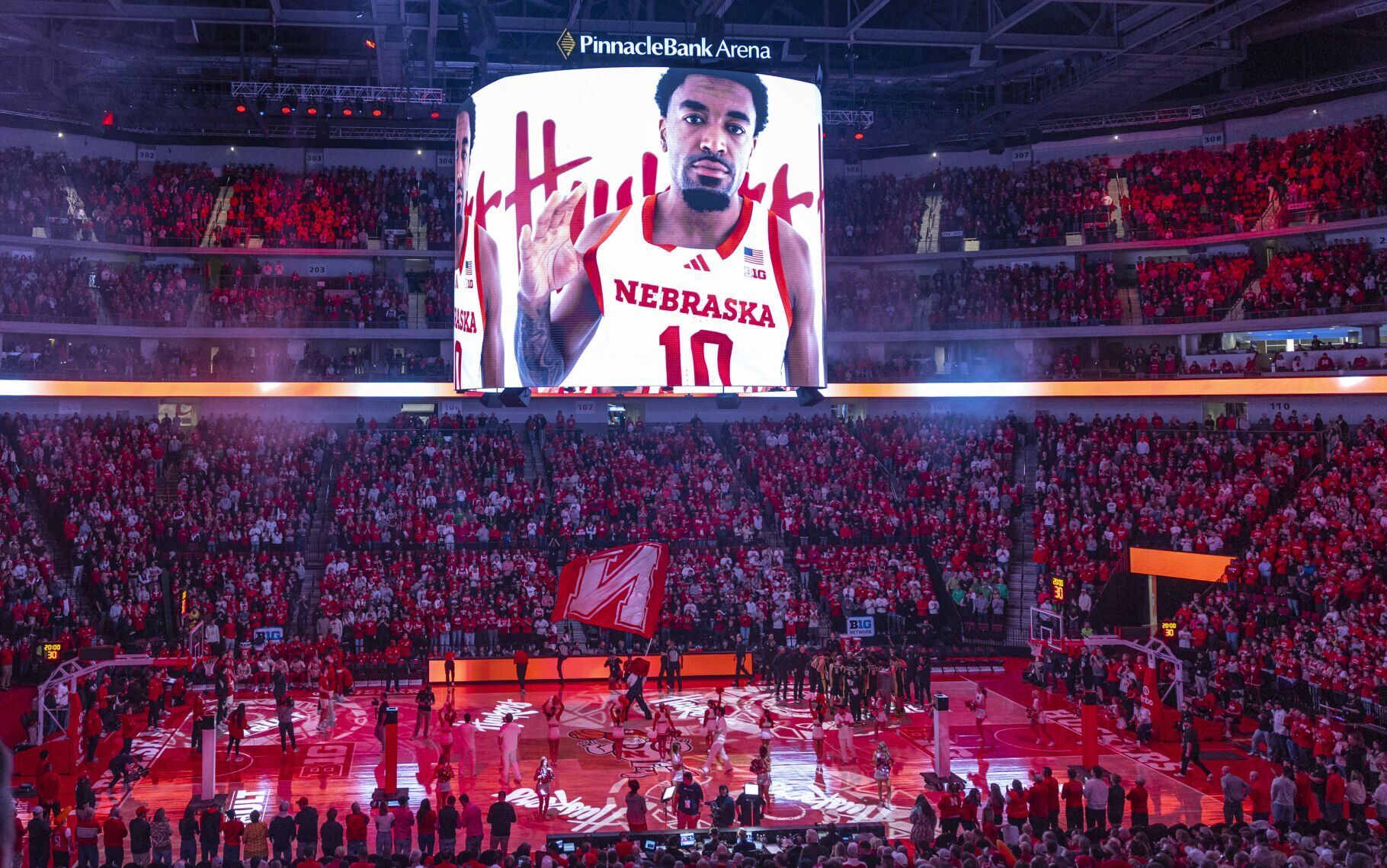 Photos: No. 8 Nebraska men's basketball hosts Oregon in late-night clash