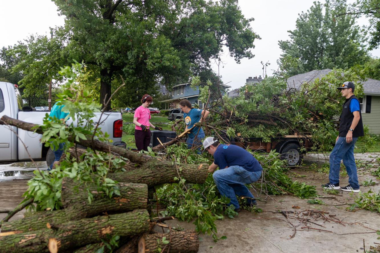 Warm, dry weather should aid eastern Nebraska storm cleanup