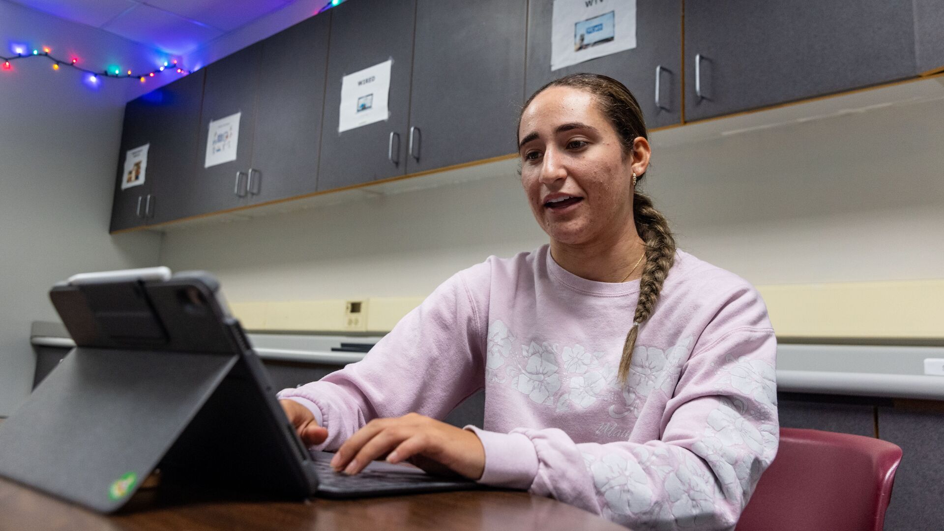 Omaha metro school districts take different approaches to AI