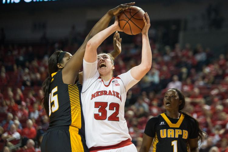 Natalie Romeo, Jessica Shepard lead Husker women to season-opening win