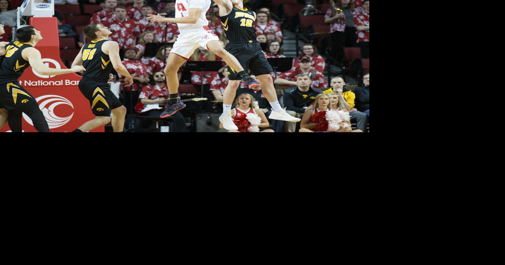 Amir Harris, Karrington Davis enter transfer portal after one season at ...
