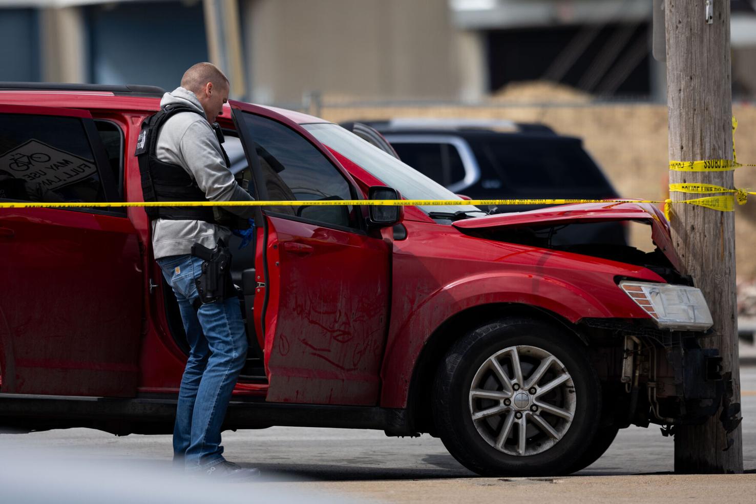 Omaha police arrest two men after car chase with shot fired