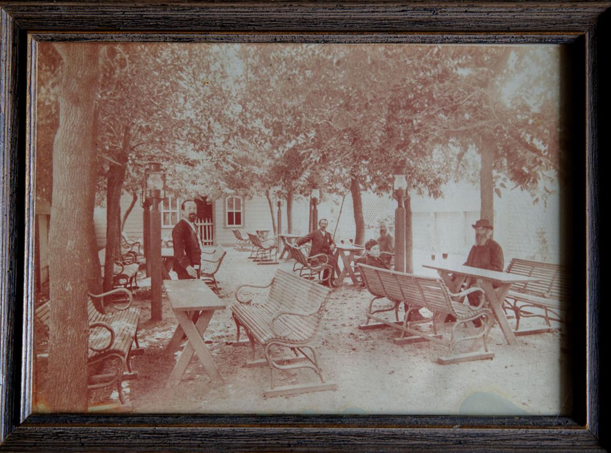Photos: Glur's Tavern then and now