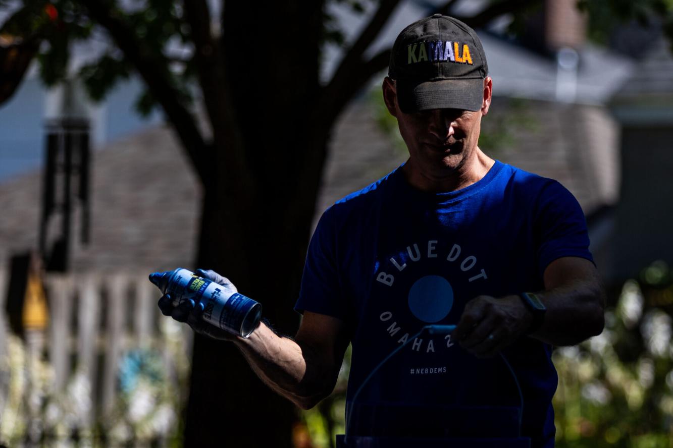 Here's why 'Blue Dot' signs are popping up around Omaha