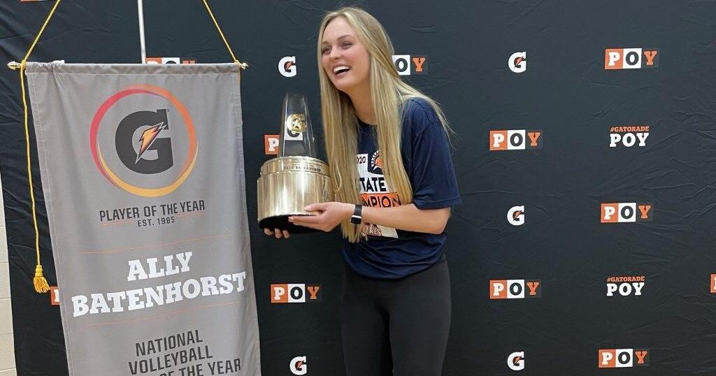 Husker volleyball's Ally Batenhorst surprised with national player of ...