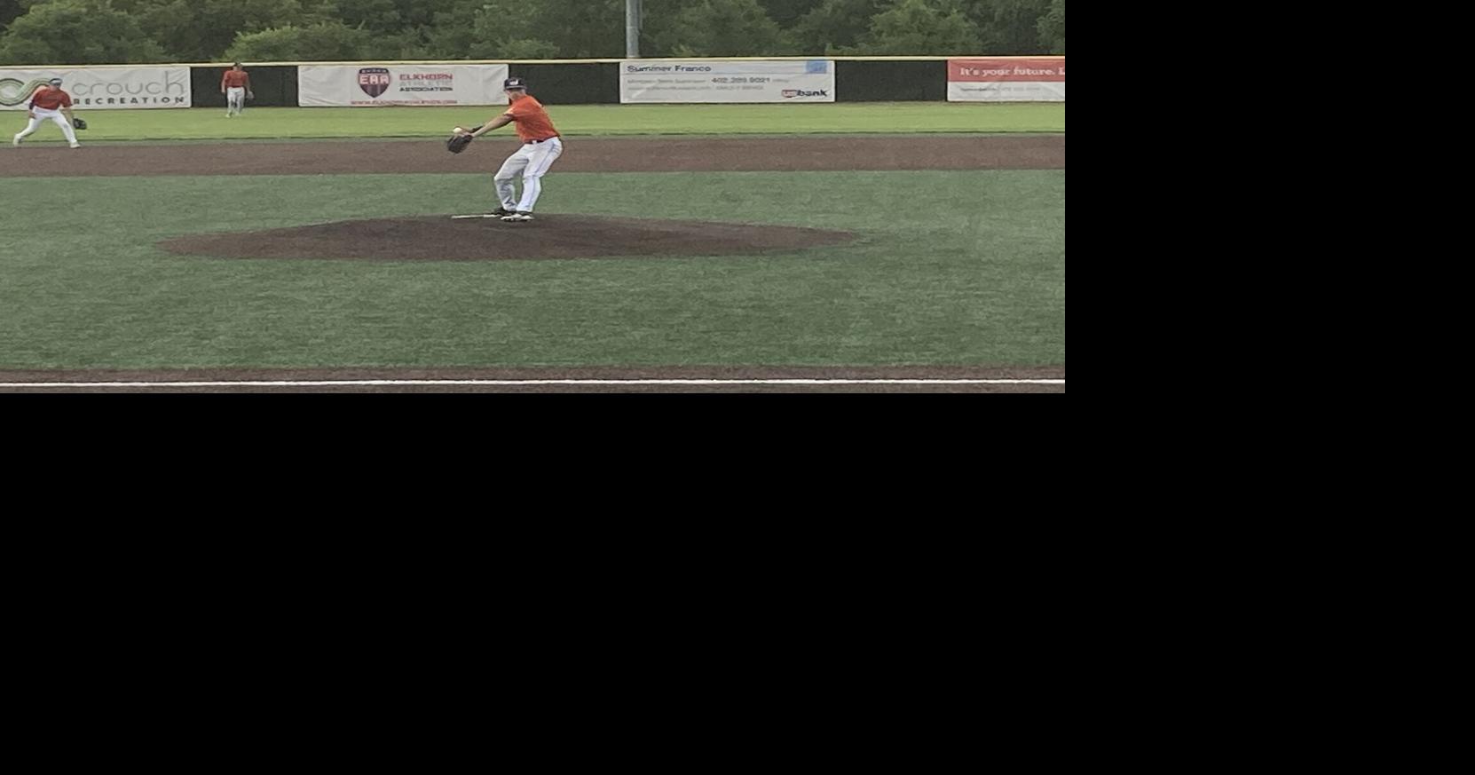 Omaha Gross team staves off elimination with win over Gretna East