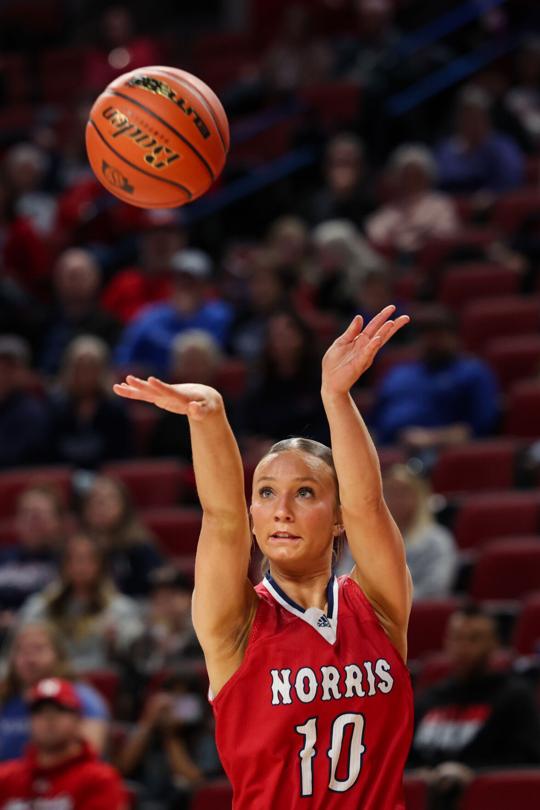 Nebraska announcer gets 'once in a lifetime' opportunity