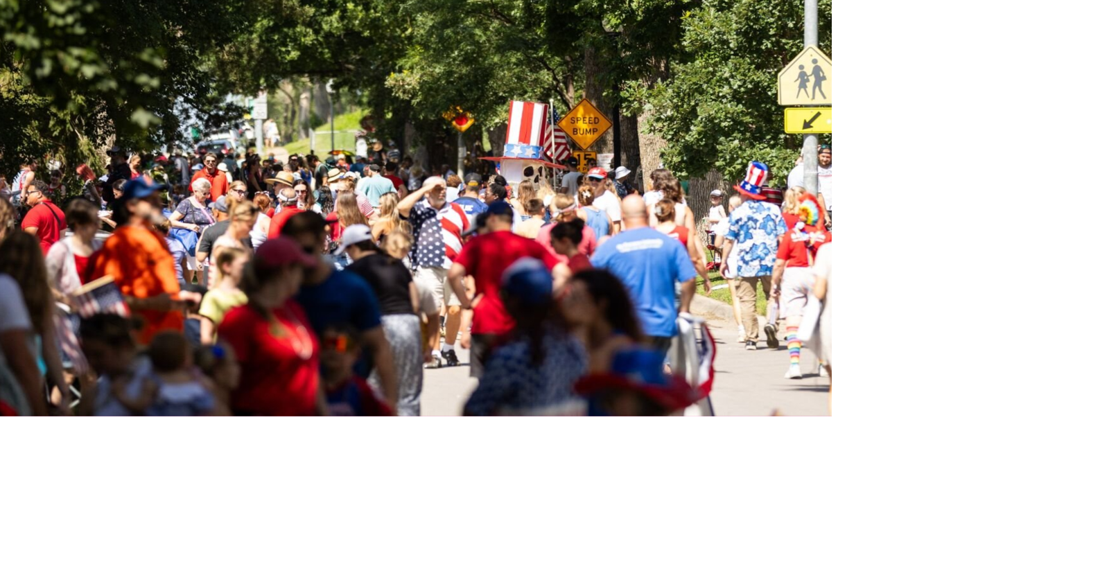 Hundreds turn out for Fourth of July parade at Omaha's Field Club ...