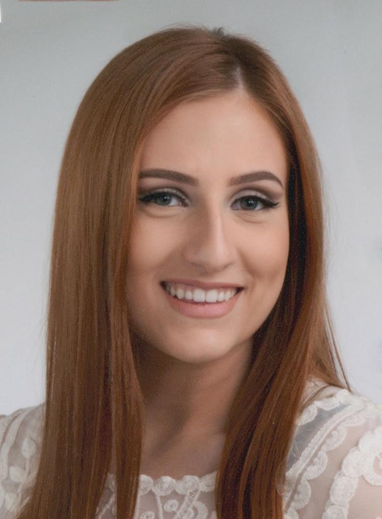 Anna Abbott, 18, had just begun to find her voice as a singer
