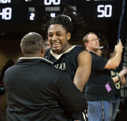 Class C-1: Brendan Lacey gets hot from 3, fuels Wahoo's rout of Ogallala