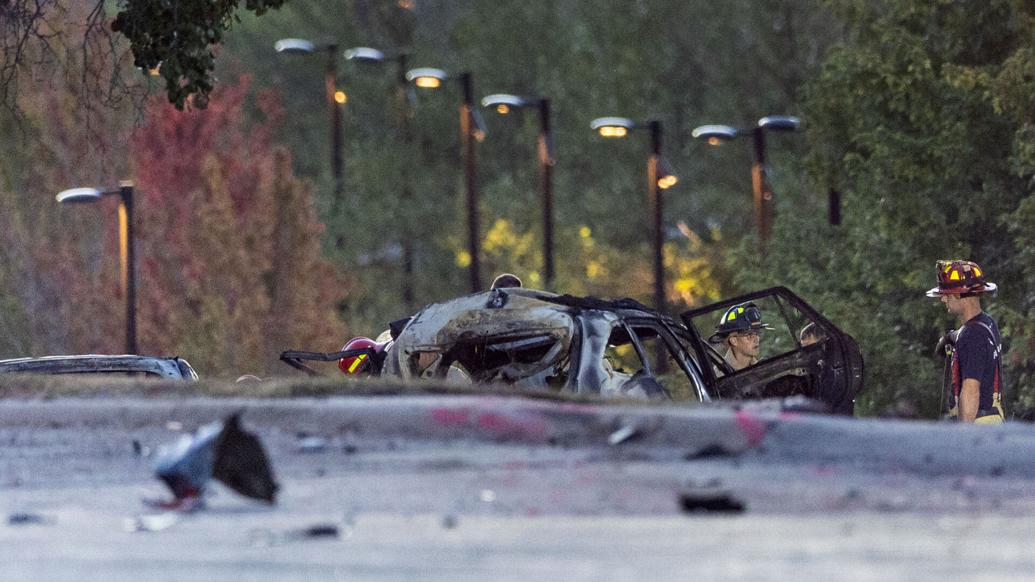 Friday morning crash near 10th and Douglas Streets leaves 3 dead ...