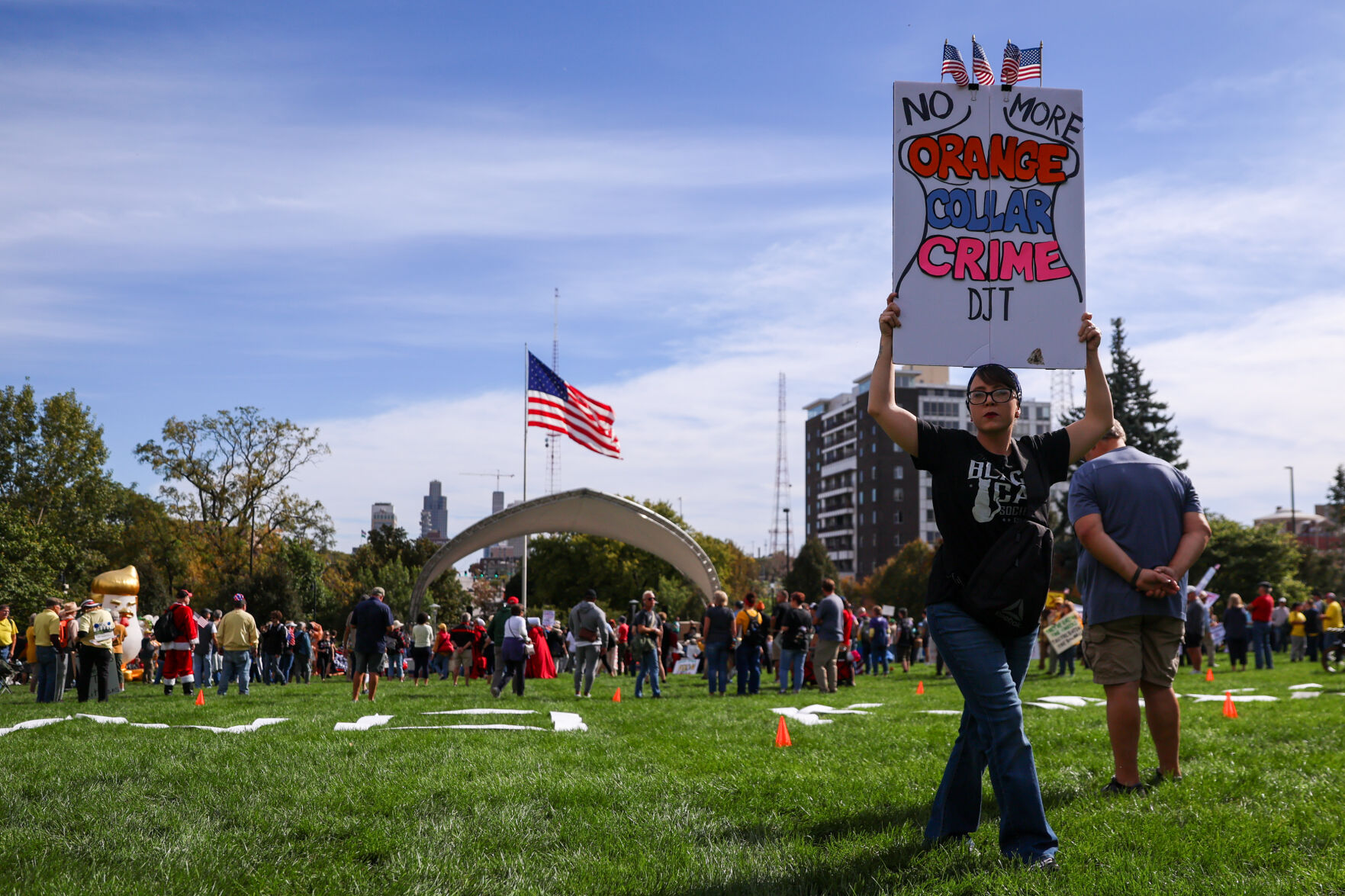 Omaha police report no arrests, problems at No Kings rally