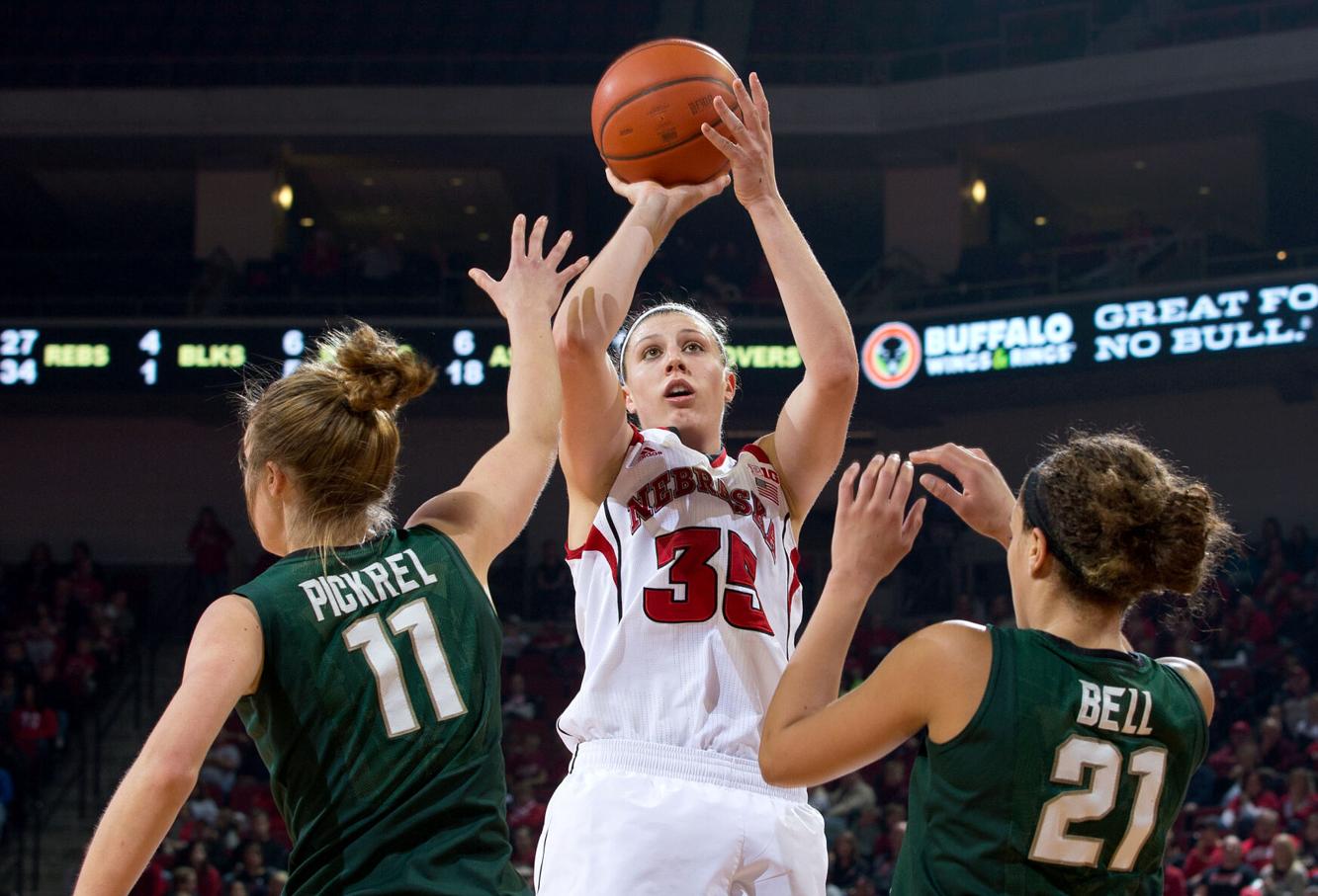 An attention-getter on and off the court, Jaz Shelley helps lead ...