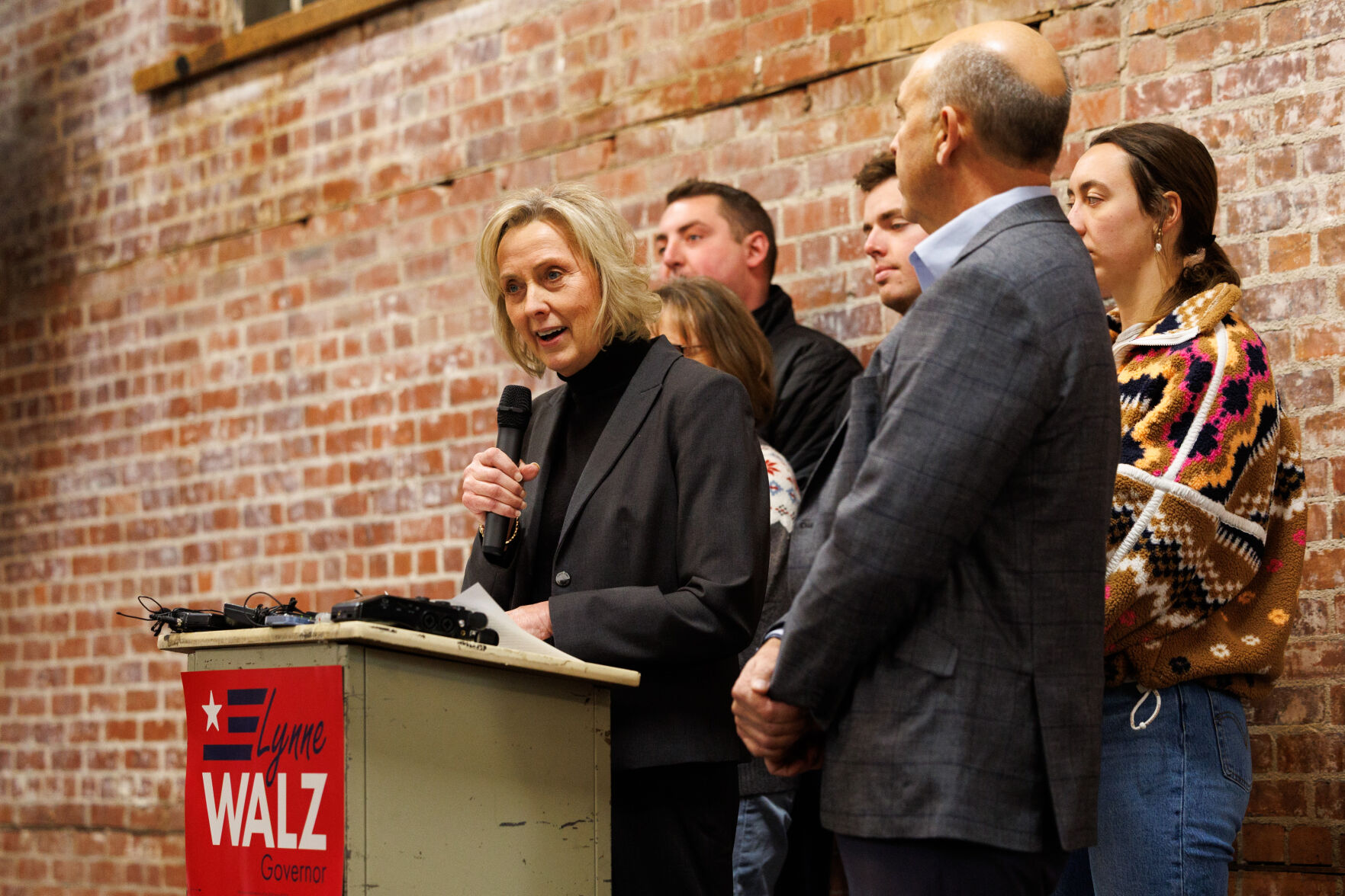 Lynne Walz launches campaign for Nebraska governor
