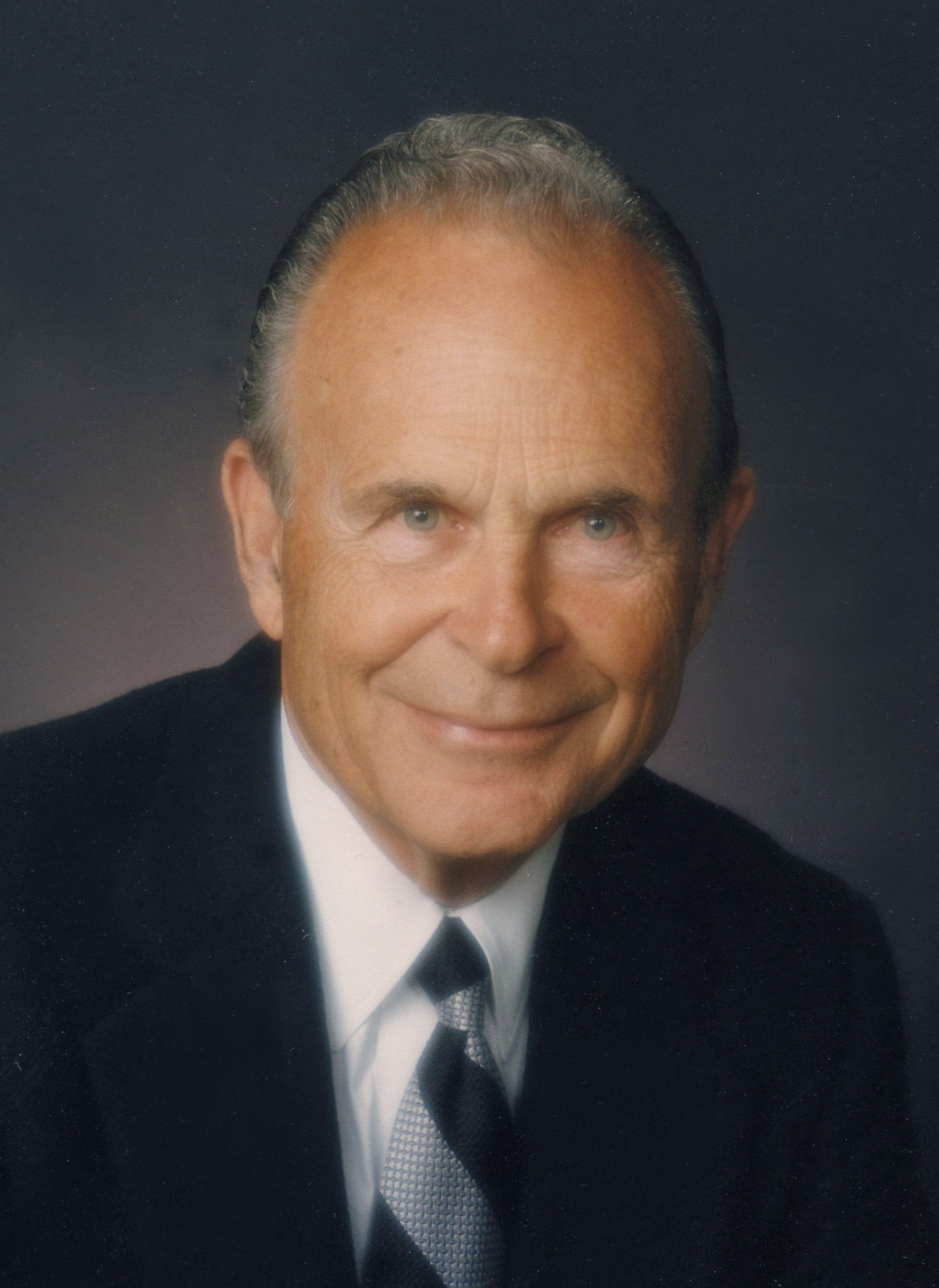 Omaha insurance exec William Kizer, who 'gave to his community,' was ...