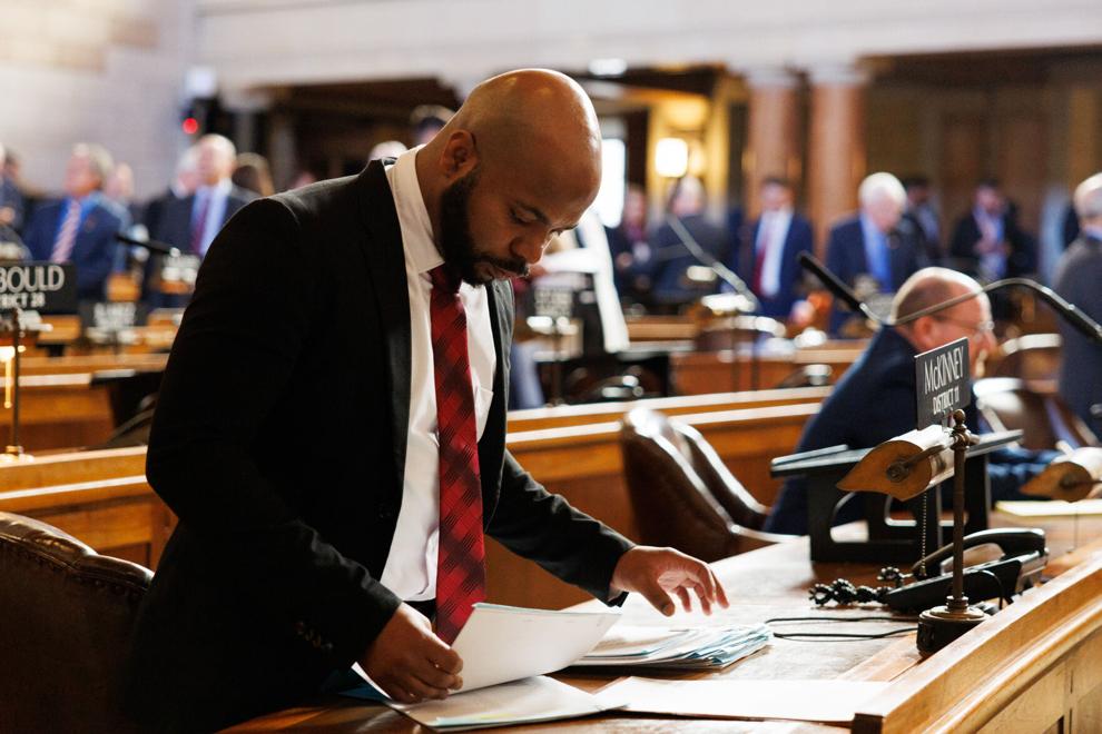 Nebraska governor decries partisanship, pushes controversial measures