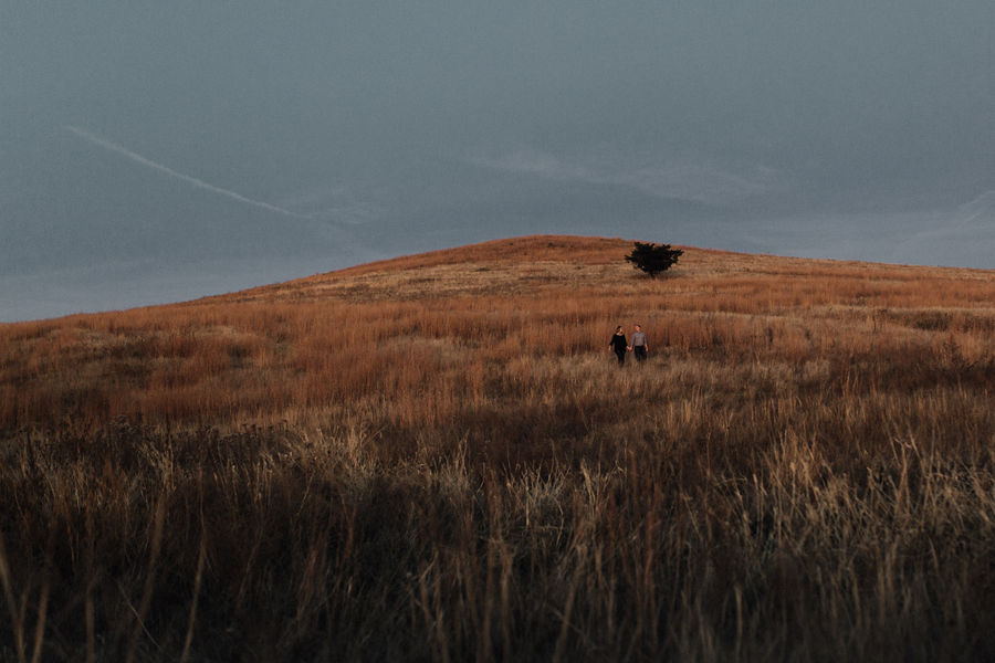 Engagement // Moody Rural Nebraska E-Sesh | Wedding Essentials | omaha.com