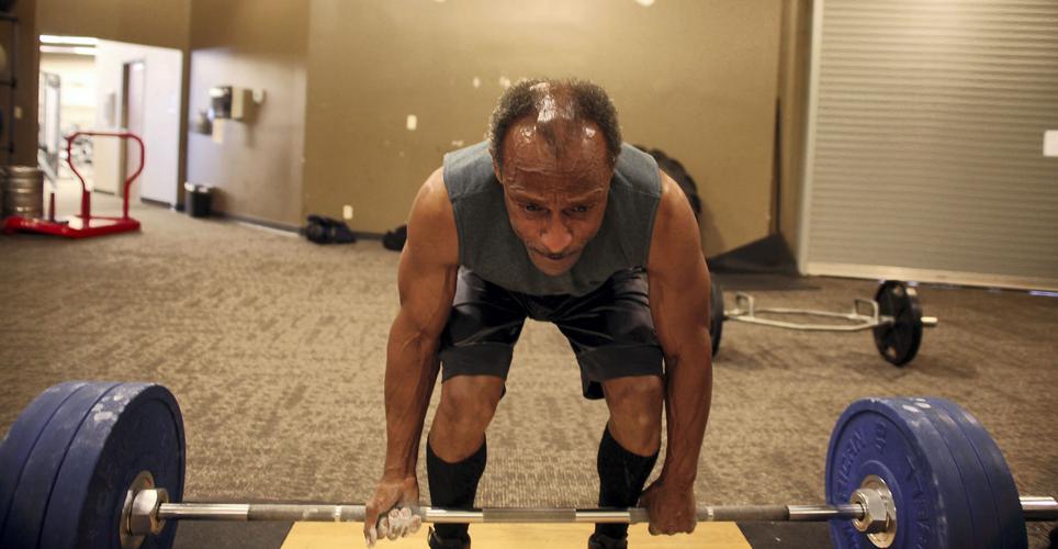 Worth the weight: Papillion resident sets powerlifting records