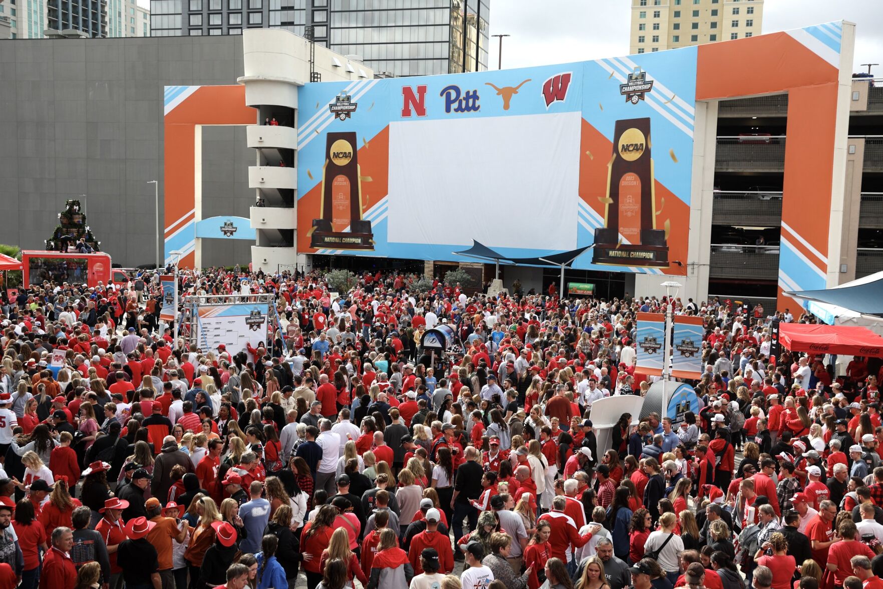 Nebraska loss won't keep Husker fans from NCAA volleyball finals