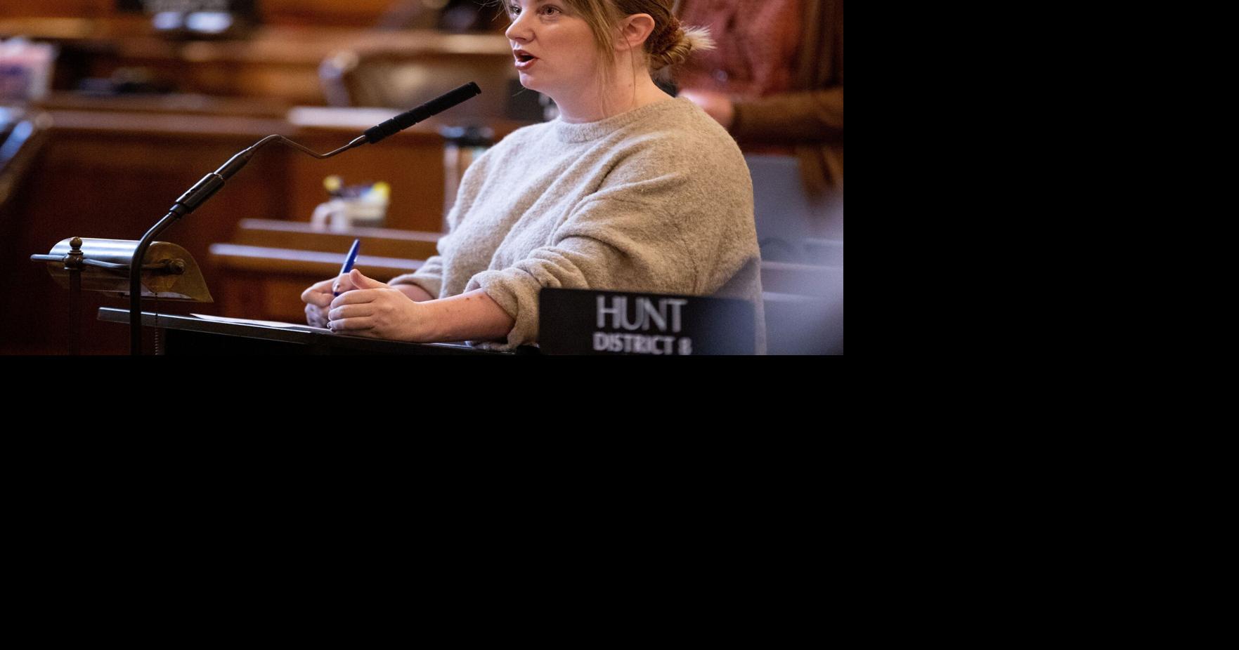 State Sen. Megan Hunt of Omaha switches from Democrat to nonpartisan