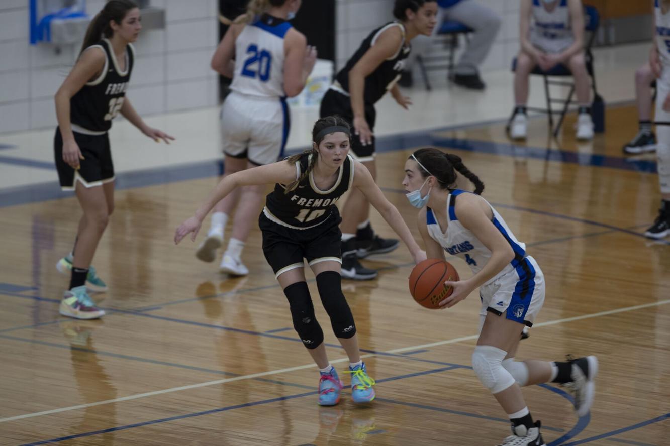 Taylor McCabe scores 24 in Fremont's win over Lincoln East