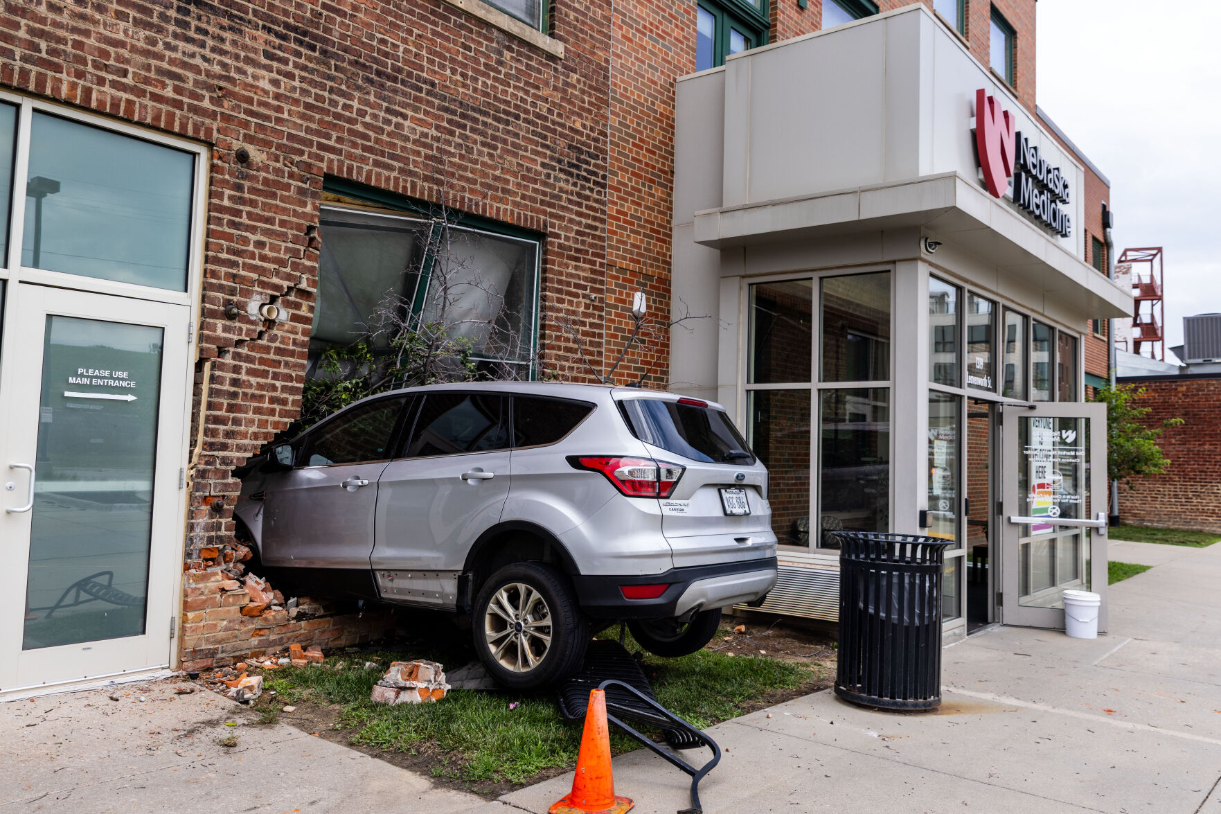 Nebraska Medicine clinic in downtown Omaha struck by SUV
