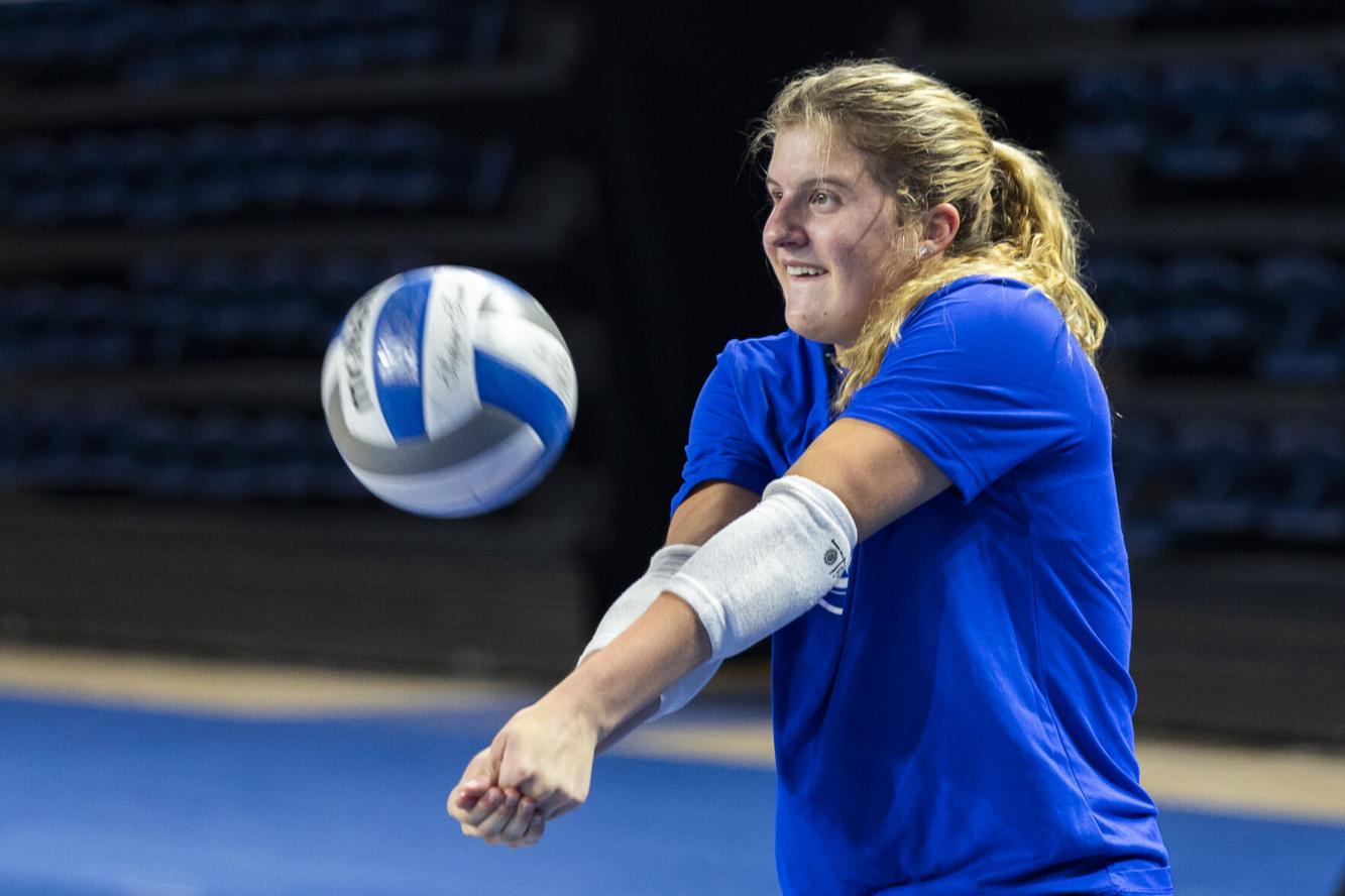 Creighton volleyball dominates Marquette in four-set win