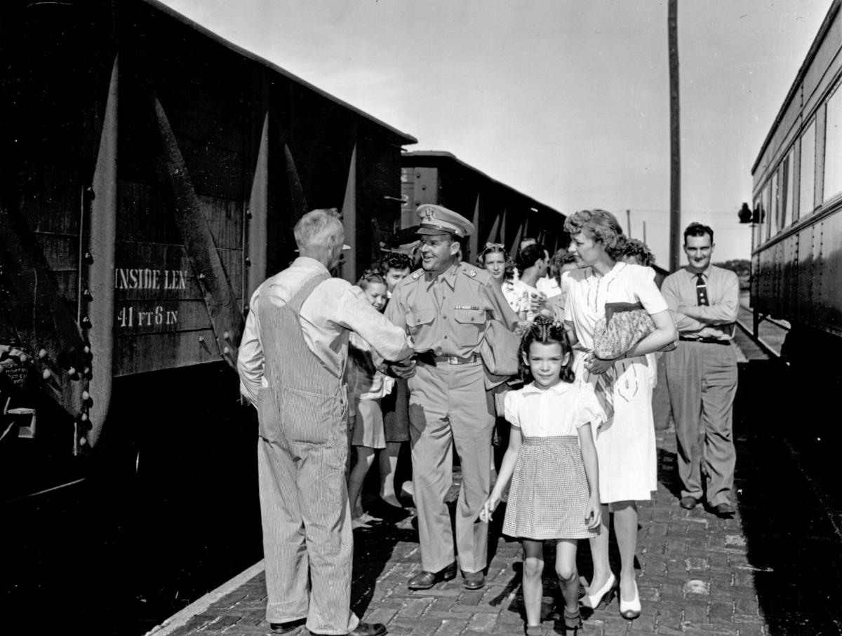 Photos: 1943 homecoming of Lt. Col Robert Moore
