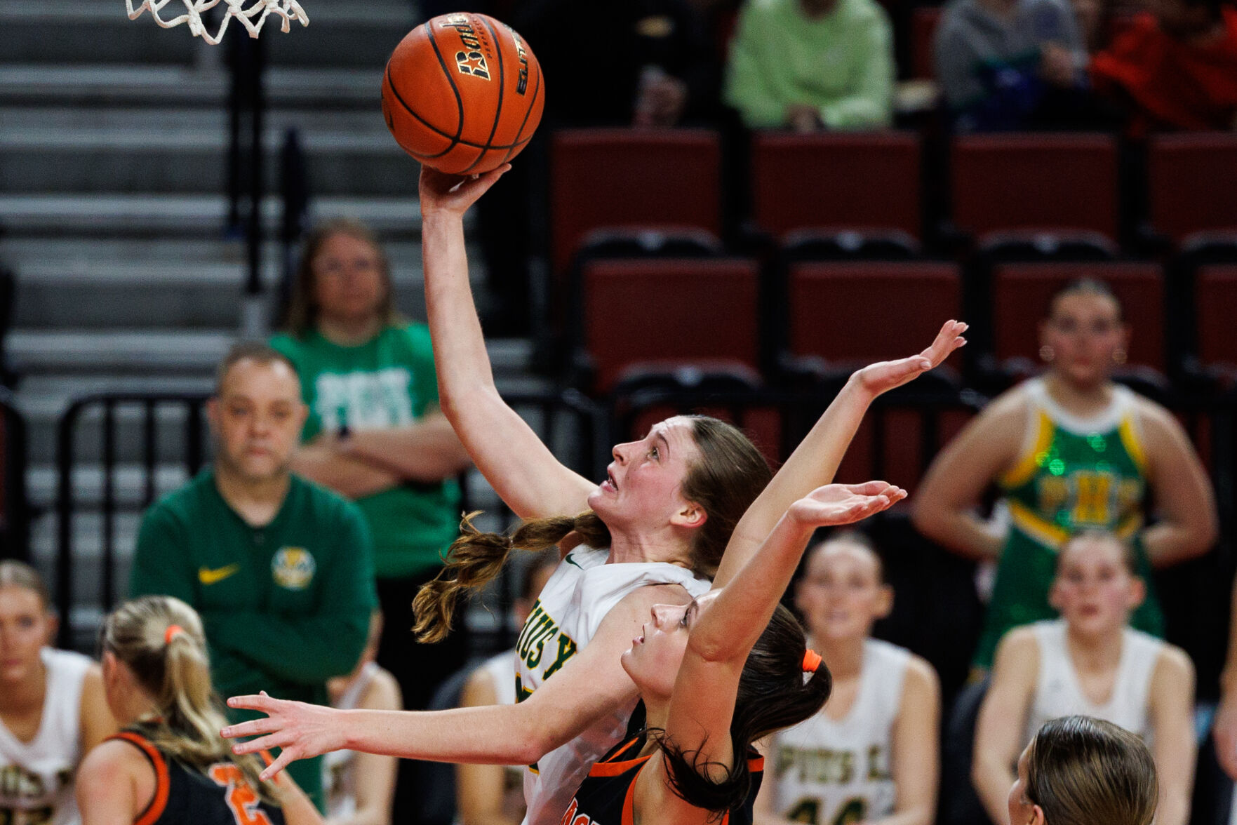Gretna East's strong second half pushes them above Sidney