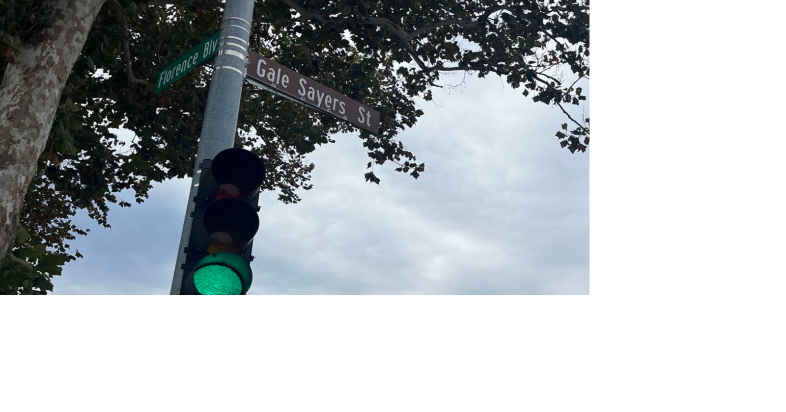 Street in North Omaha now commemorates football great Gale Sayers