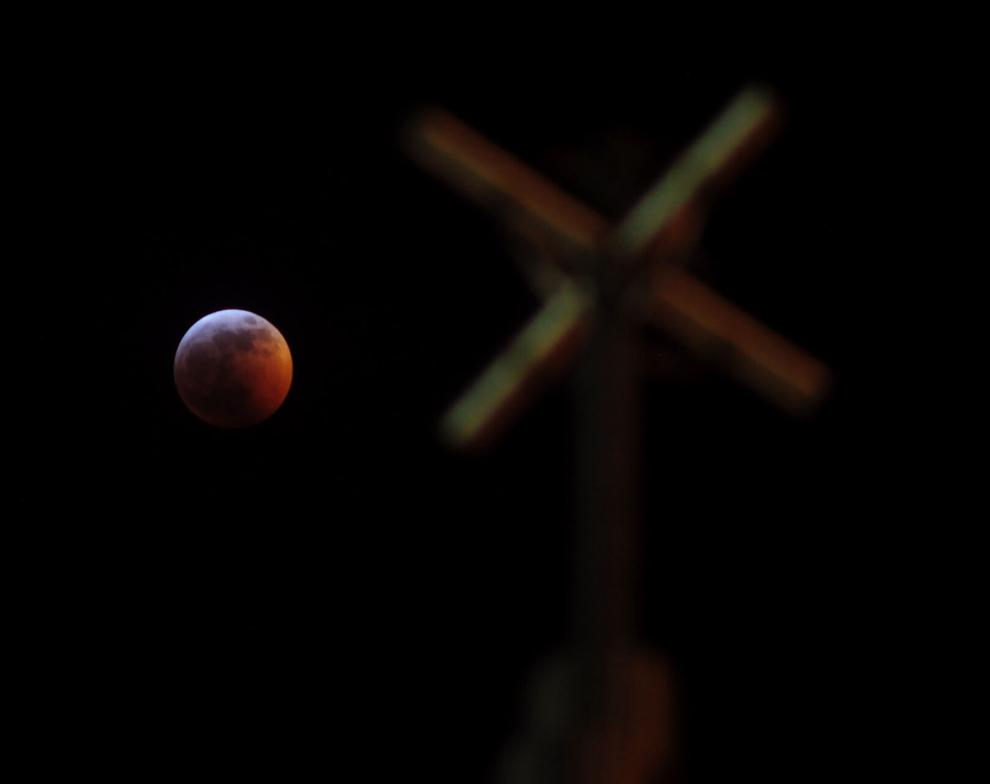 Counting down to Friday's total lunar eclipse over Nebraska
