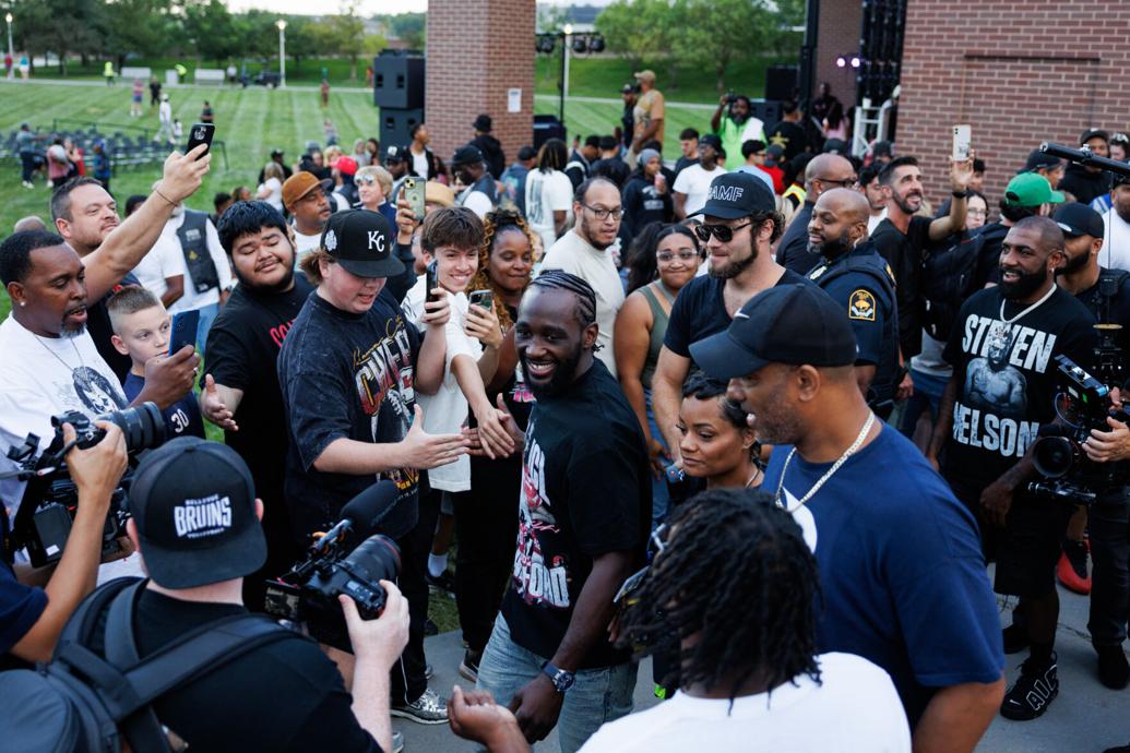 Omaha to hold parade celebrating Terence 'Bud' Crawford's win. Here ...