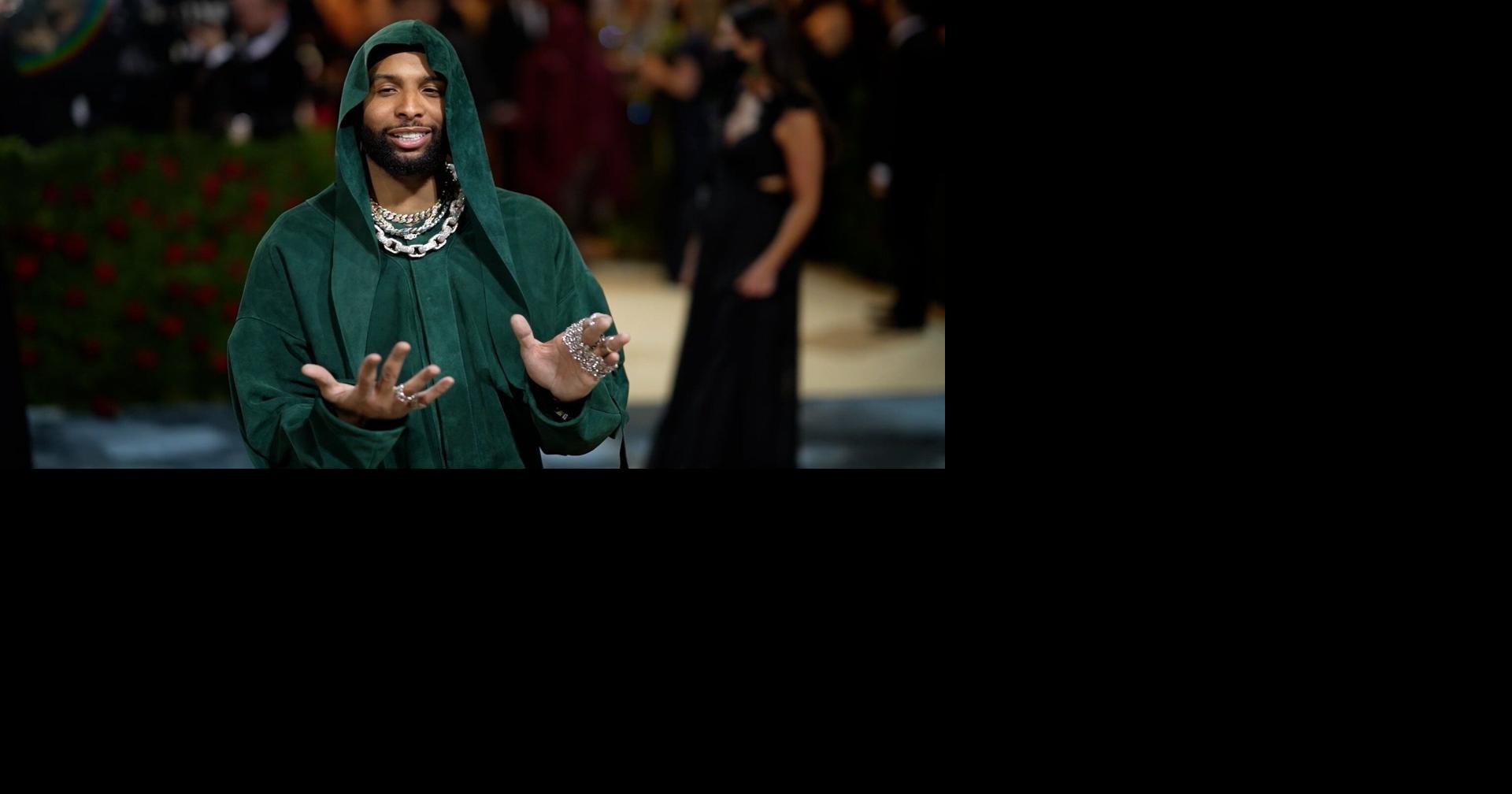 NFL free agent Odell Beckham Jr. removed from plane in Miami