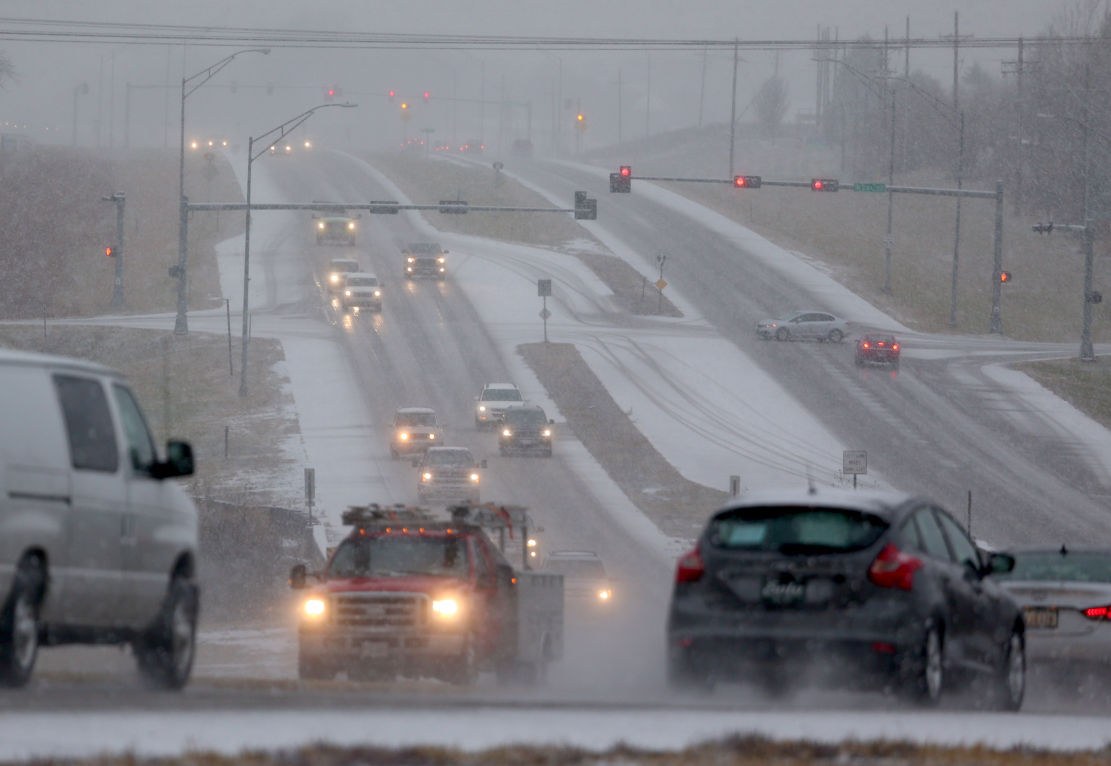 Omaha area sees snow after sleet falls Monday morning | Weather | omaha.com