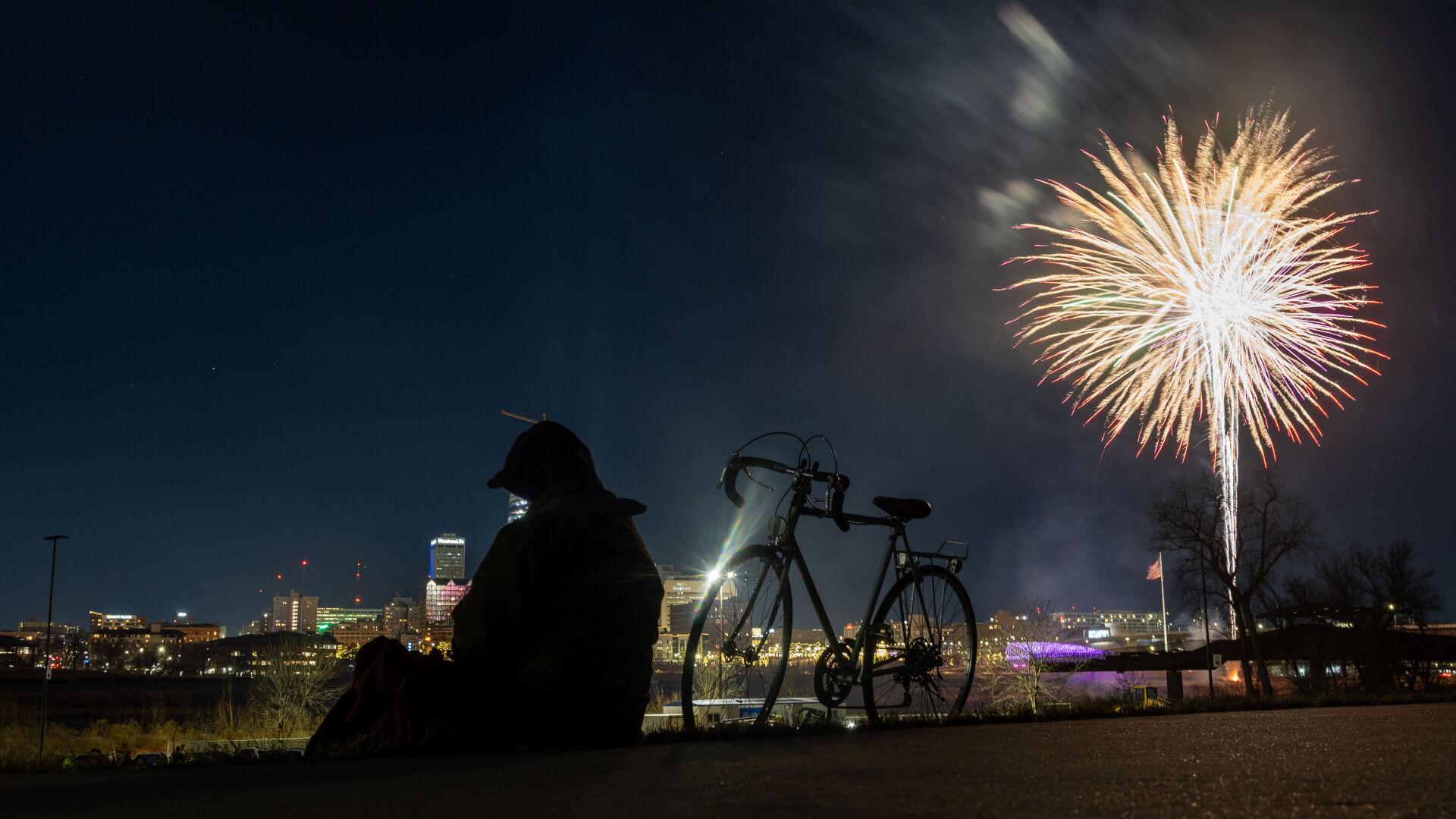 Omaha fireworks show ends early after interference at launch site