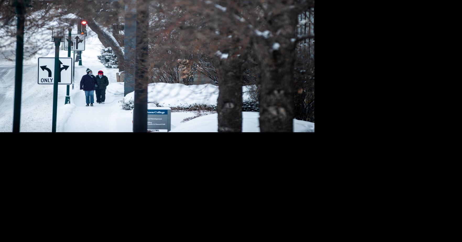 Omaha records daily record for snow