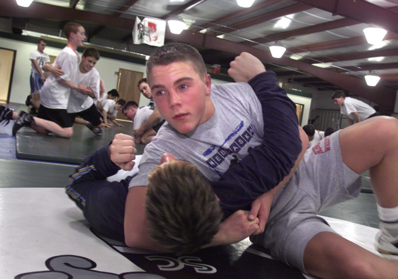 Former UNO wrestler dies after Omaha crash