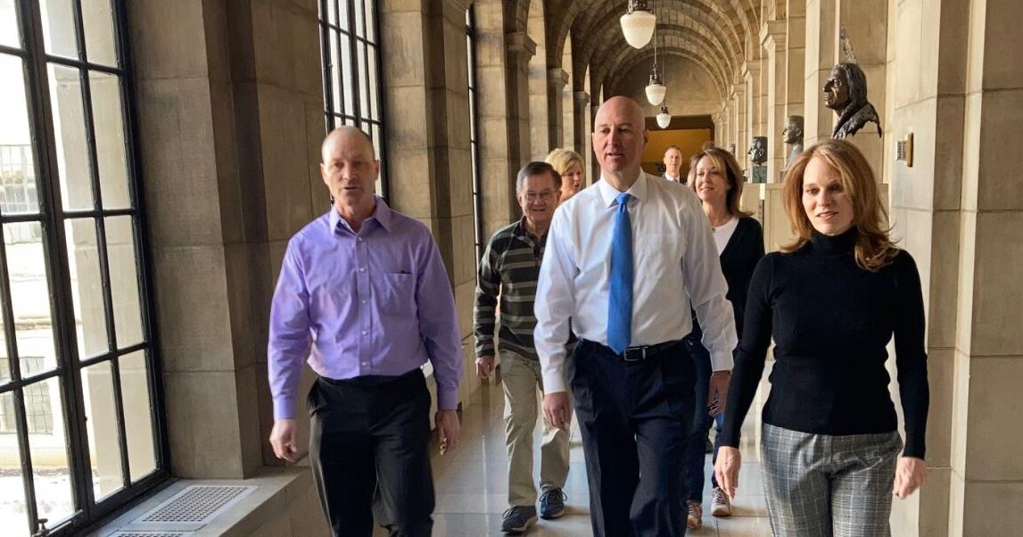 Gov. Ricketts, first lady Susanne Shore walk the halls, tout healthy living