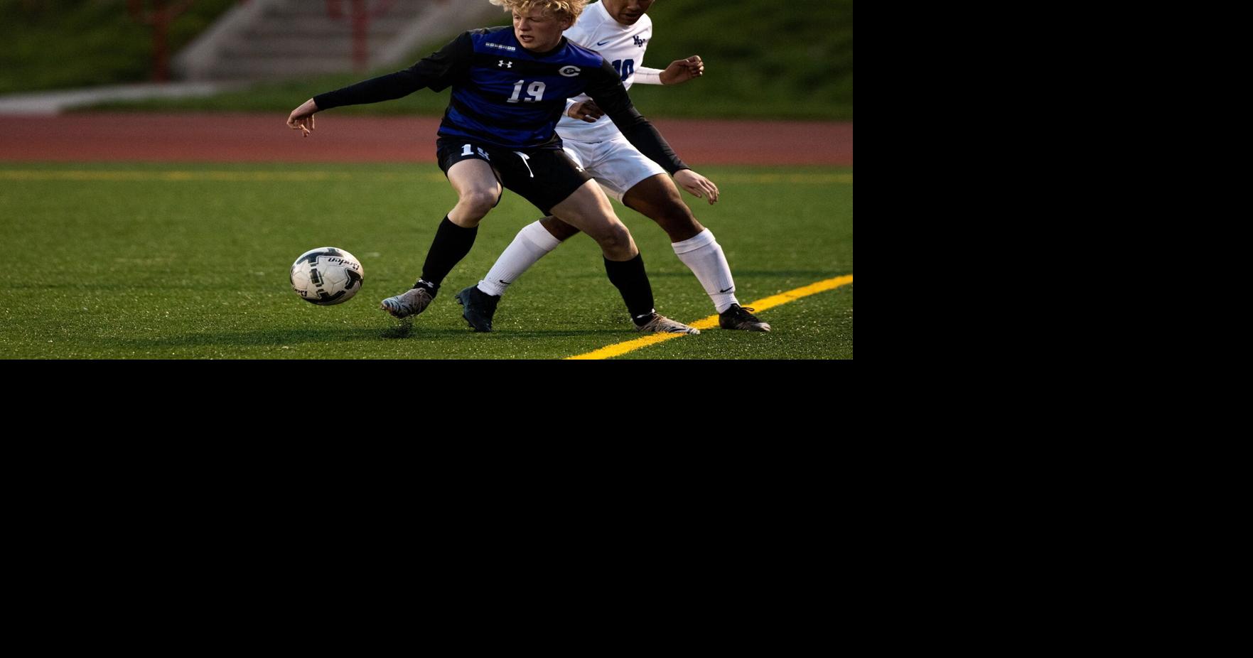 Creighton Prep soccer earns another close win, this time for the Metro ...