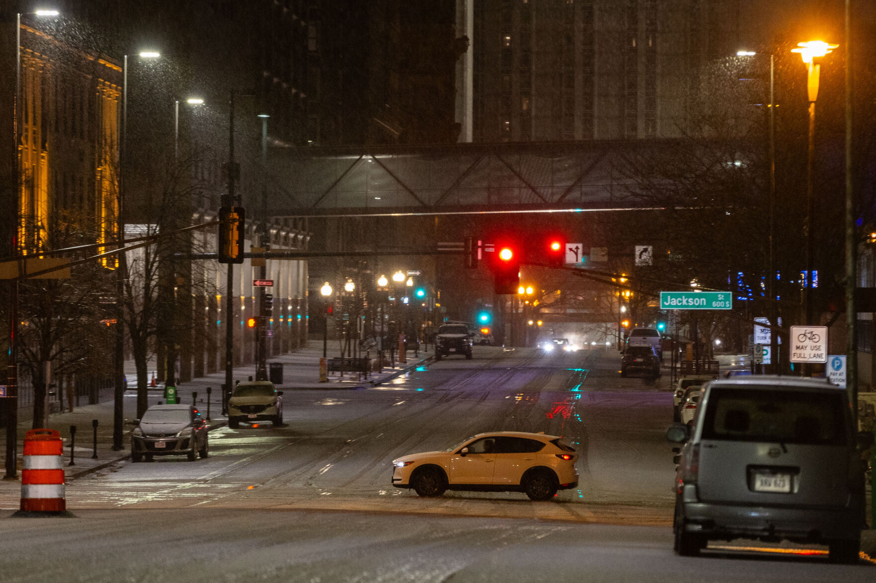 Blizzard conditions hit Omaha metro; thousands without power