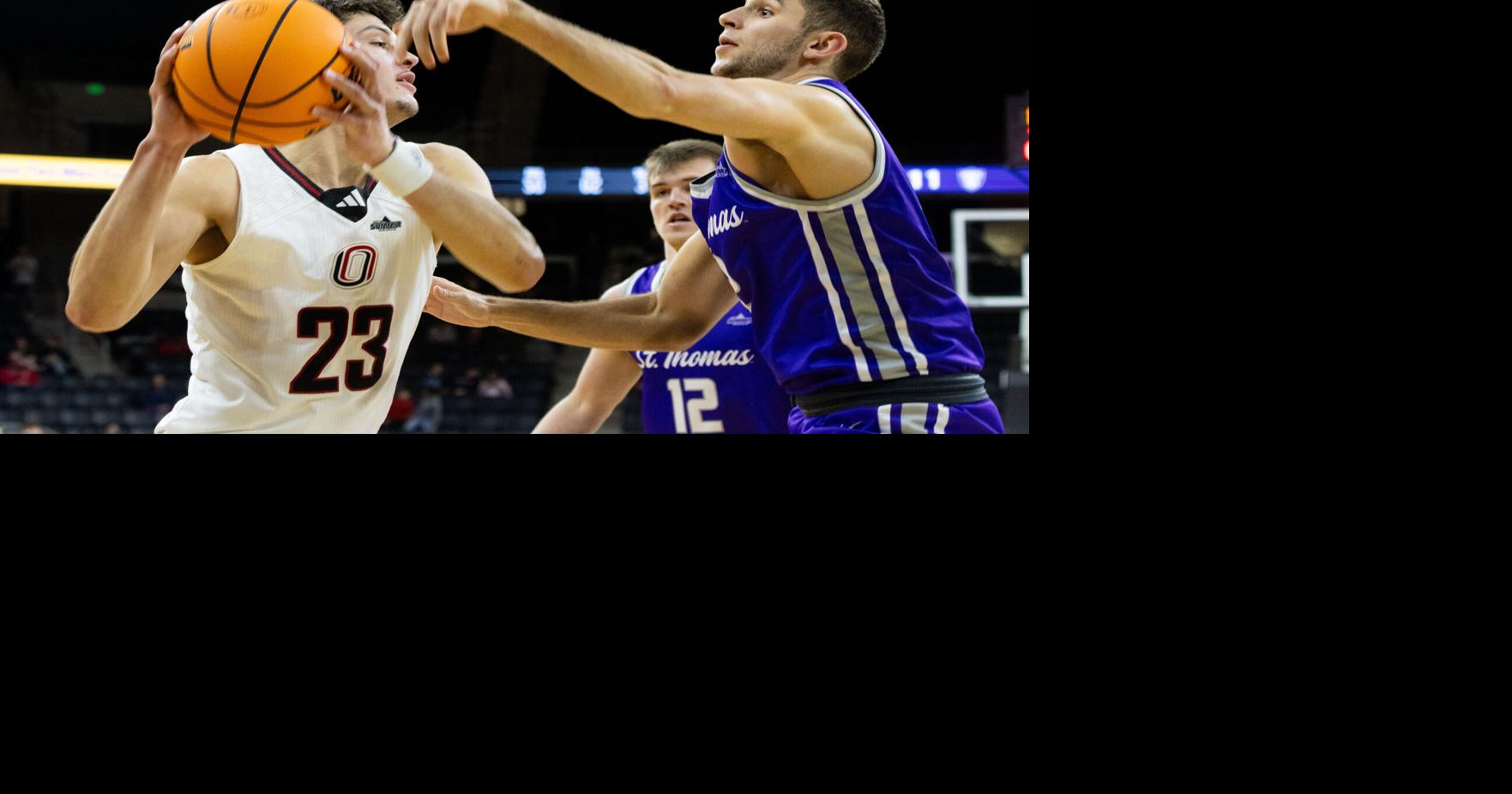 Photos: Omaha basketball hosts St. Thomas